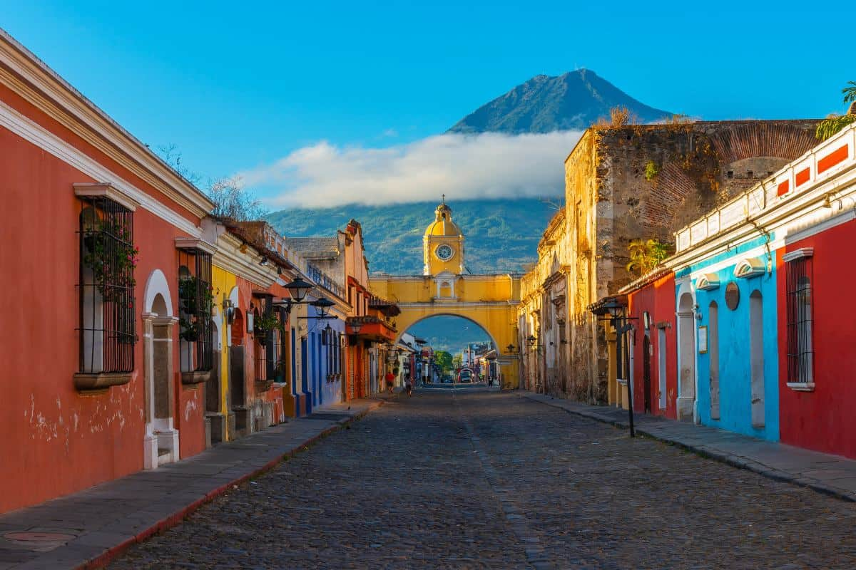 Antigua City Tour - Brújula Expeditions